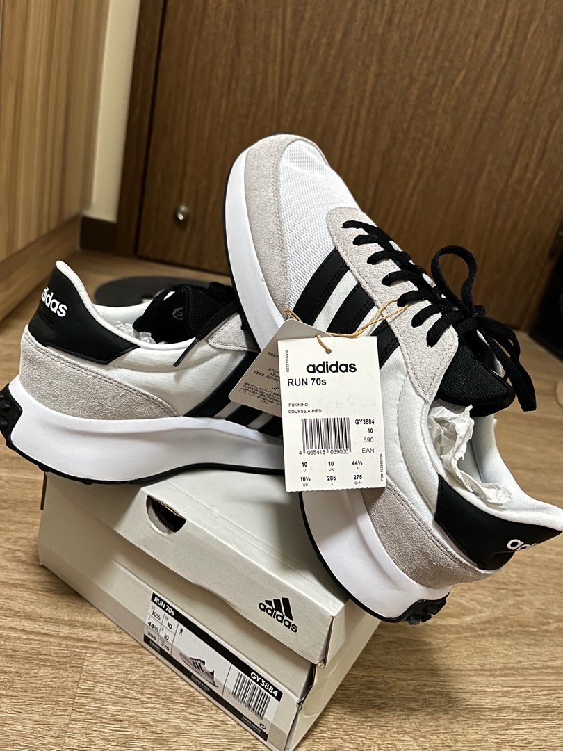 Adidas Run 70s, Men's Fashion, Footwear, Sneakers on Carousell