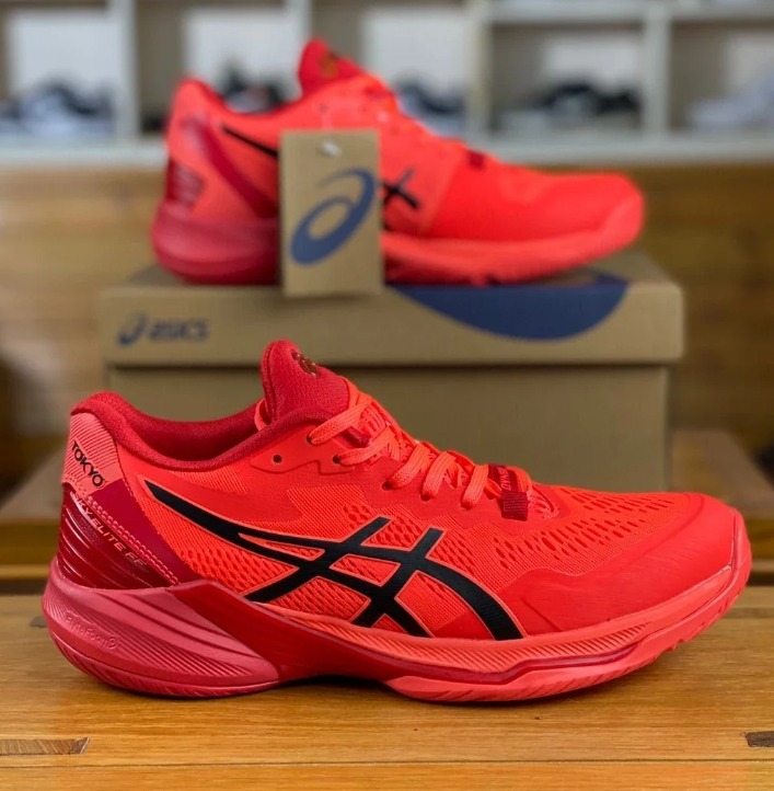 Asics SKY ELITE FF2 TOKYO RED, Men's Fashion, Footwear, Sneakers on ...