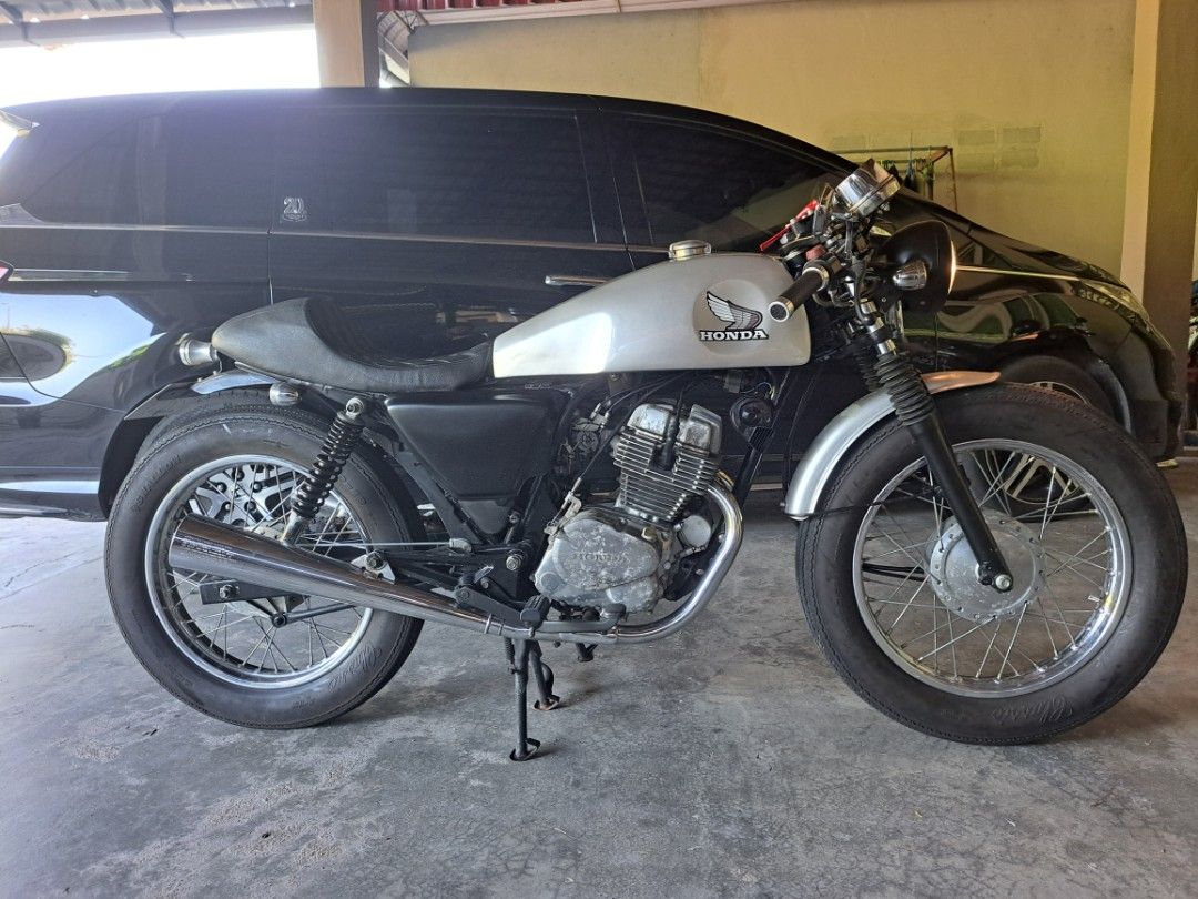 Cafe racer cb250, Motorbikes on Carousell