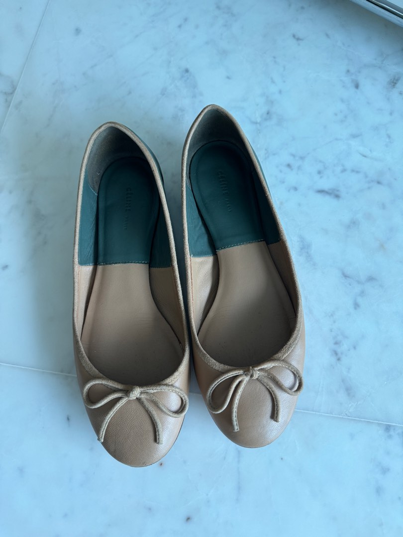 Celine Flats (EU 34), Women's Fashion, Footwear, Flats on Carousell