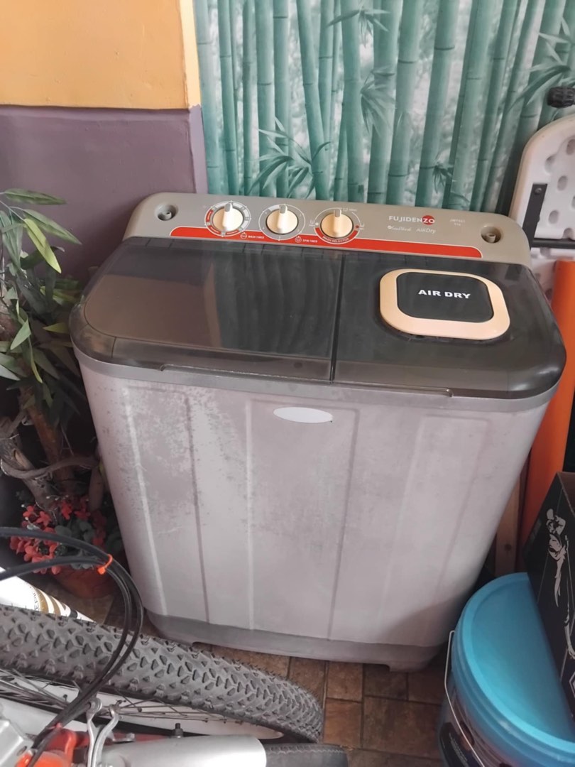 Fujidenzo washing machine, TV & Home Appliances, Washing Machines and ...