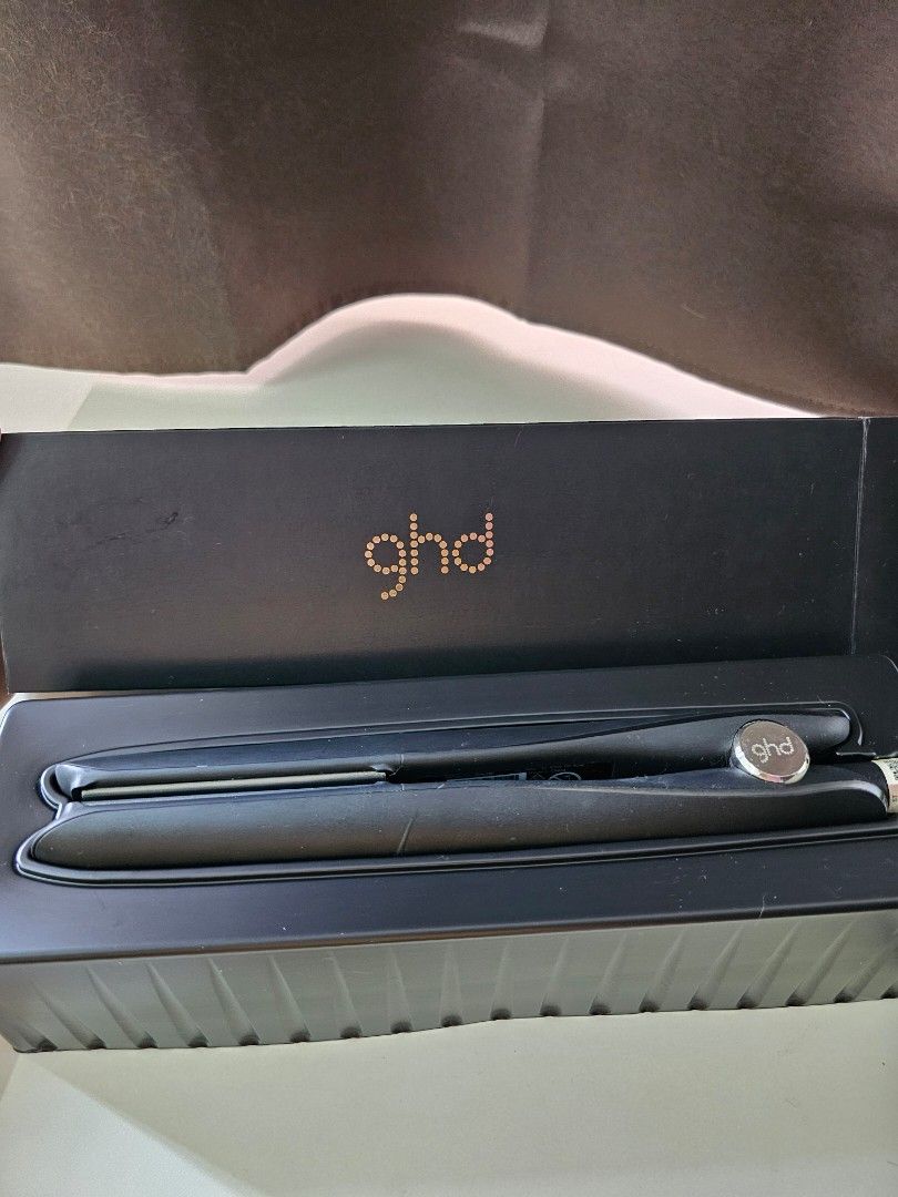 GHD Gold Styler Straightener, Beauty & Personal Care, Hair on Carousell