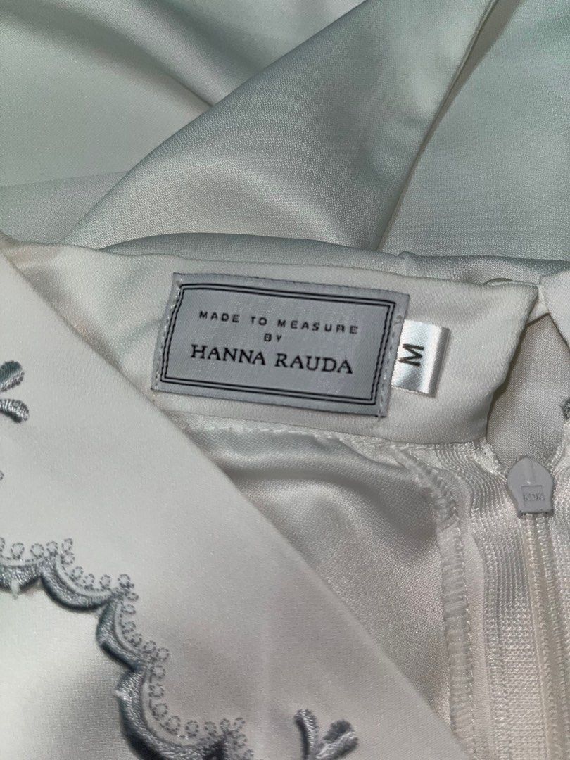 HANNA RAUDA KEBARUNG SONGKET, Women's Fashion, Muslimah Fashion, Baju ...