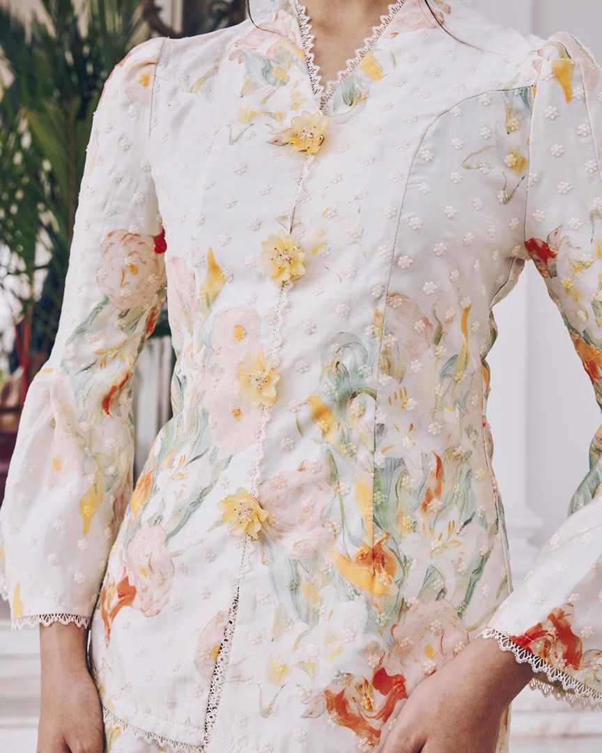 Innai 2025 Sabrina In L (RENT), Women's Fashion, Muslimah Fashion, Baju ...