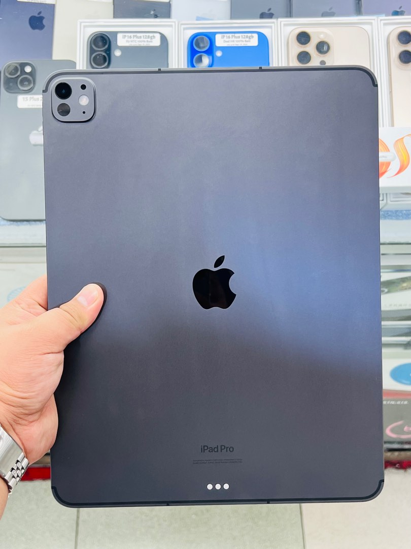 IPAD PRO M4 256GB 5G 13"INCH COMPLETE WITHBOX SAME SERIAL ORIG CABLE ...