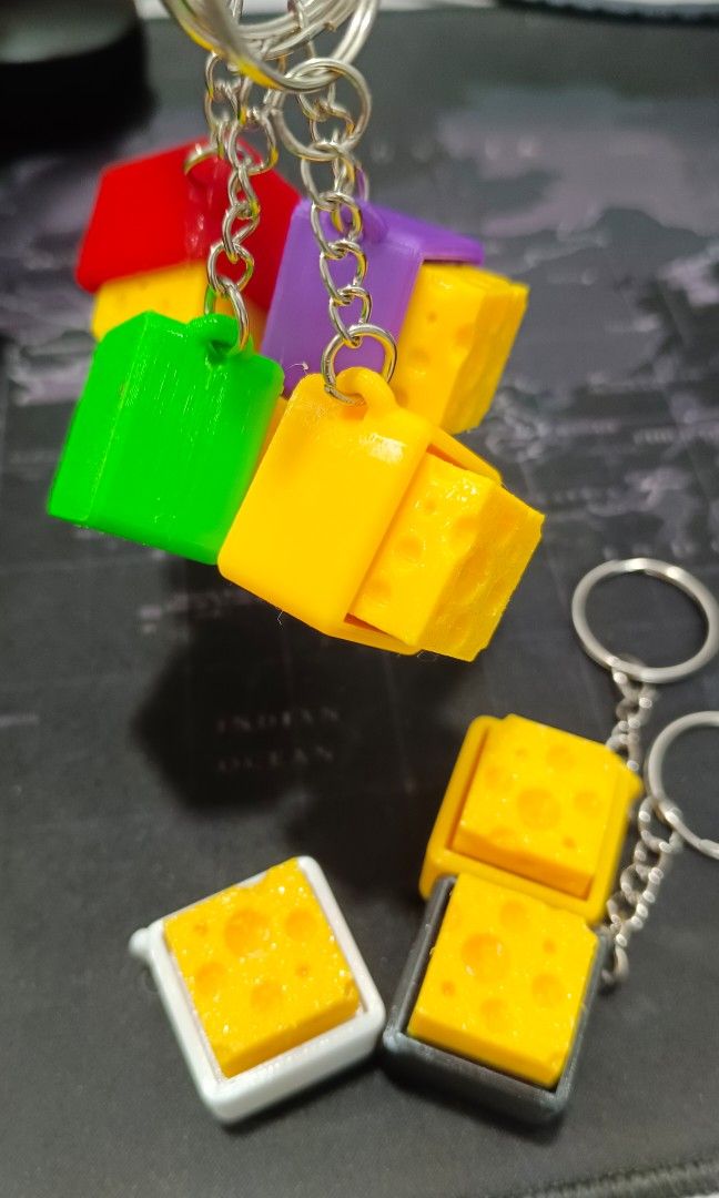 Keyboard Fidget Toy Clicker Sound Switch Cheese and White Keycap ...