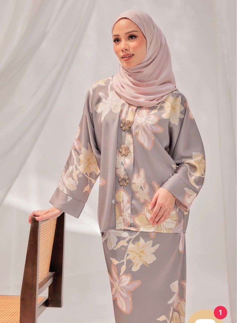 Minimalace Batik Wara Collection, Women's Fashion, Muslimah Fashion ...