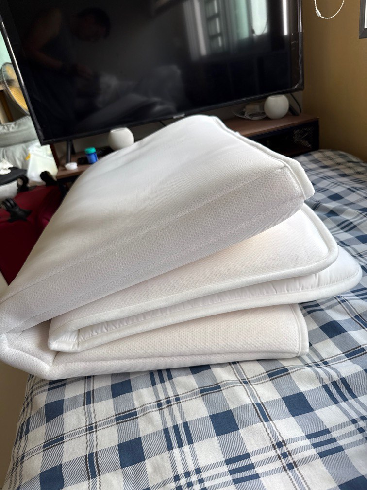 MUJI Compact Foldable Futon (Size S), Furniture & Home Living, Bedding ...