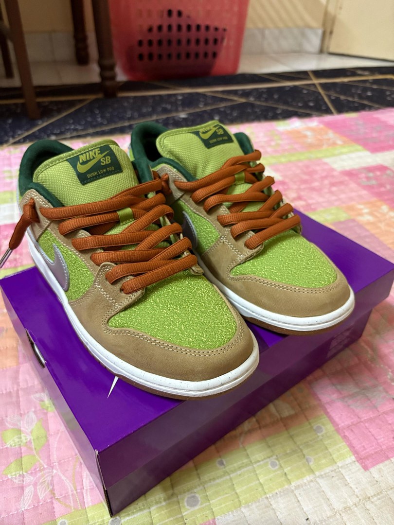 Nike Sb Dunk Low Pro 'Escargot', Men's Fashion, Footwear, Sneakers on ...