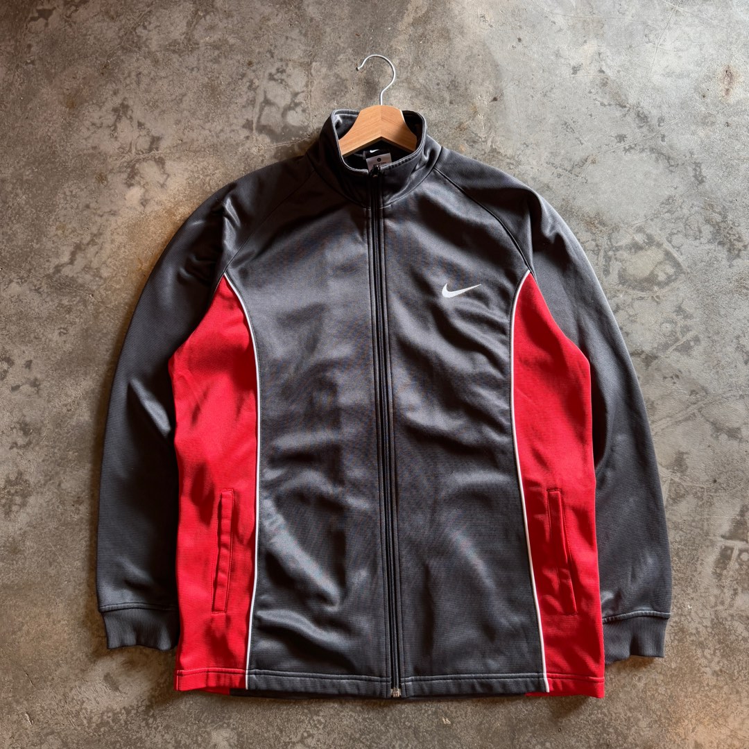 Nike Small Swoosh Tracktop, Men's Fashion, Coats, Jackets and Outerwear ...