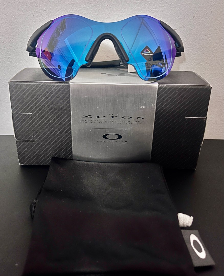 Oakley Sub Zero, Men's Fashion, Watches & Accessories, Sunglasses ...