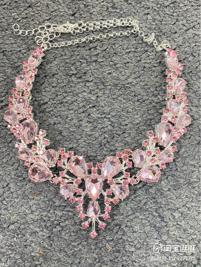 Pink diamond necklace (gown), Women's Fashion, Jewelry & Organisers ...