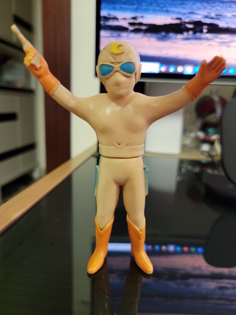 POPY 懷舊膠品 月光仮面 月光幪面俠 搪膠 膠公仔 細膠 Sofubi Moonlight Mask 當時物 當年物, 興趣及遊戲, 玩具 & 遊戲類 - Carousell