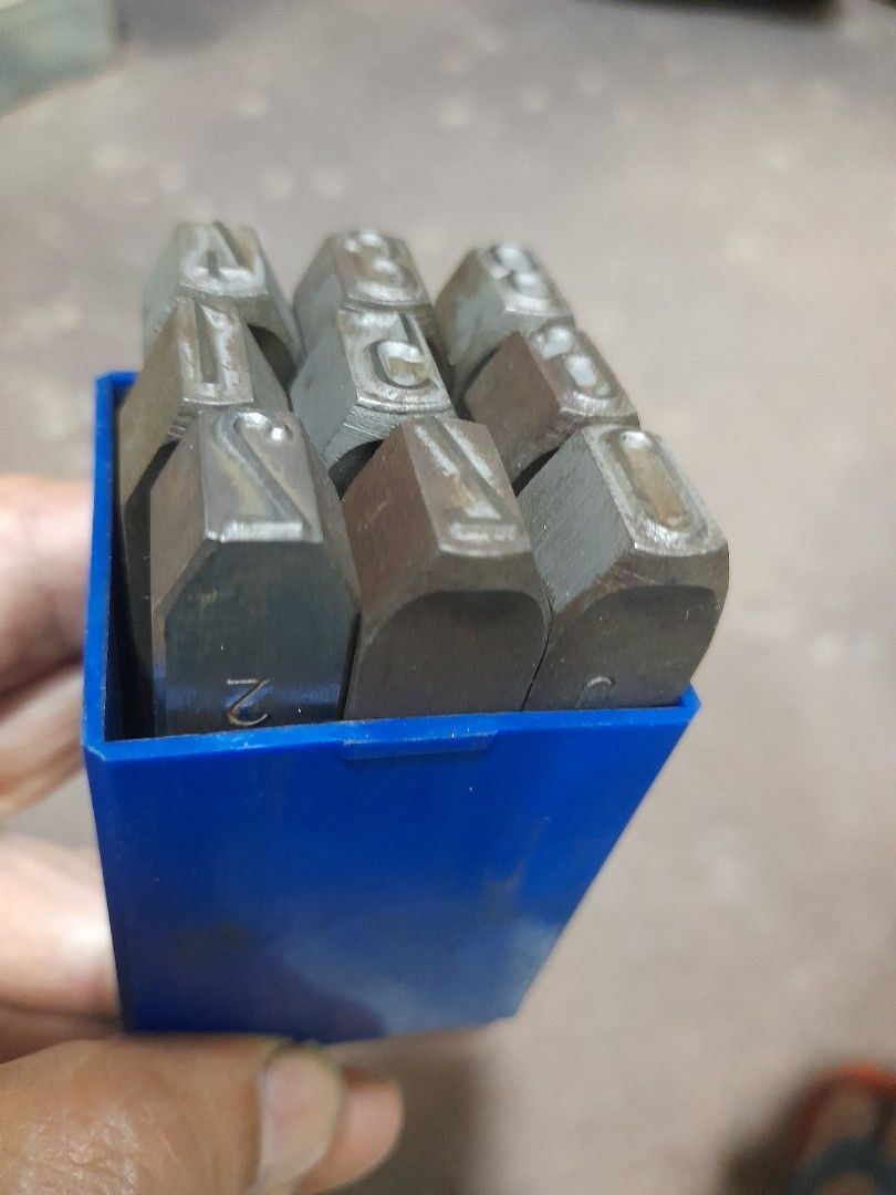 Punches untuk engrave nombor kat barangan besi , soft metal, copper ...
