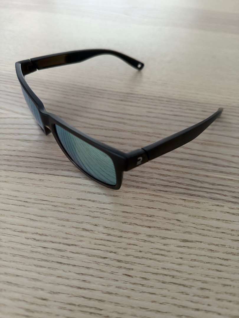 Quechua Polarized Sunglasses MH140, Men's Fashion, Watches ...