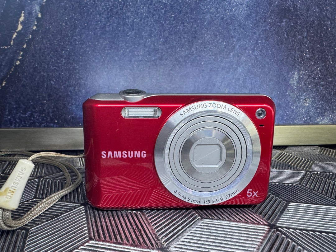 Samsung Digital Camera ES65 Hot Red, Photography, Cameras on Carousell