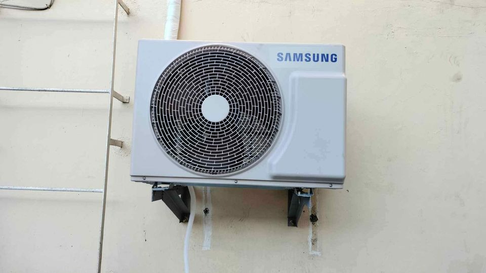 SAMSUNG SPLIT TYPE AIRCON INVERETER FREE INSTALLATION, TV & Home ...