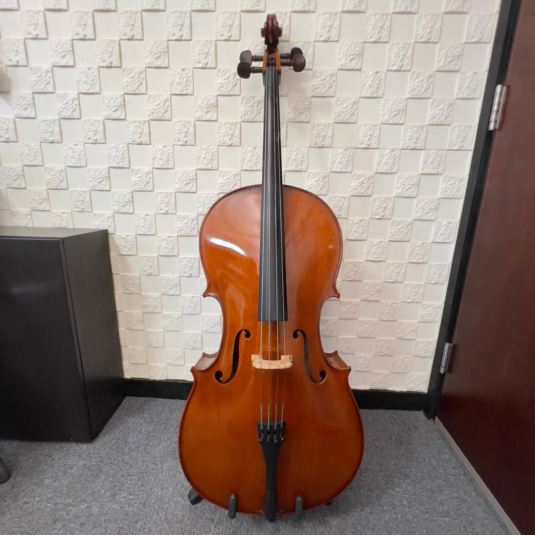 Second hand cello 4/4, 興趣及遊戲, 音樂、樂器 & 配件, 樂器 - Carousell