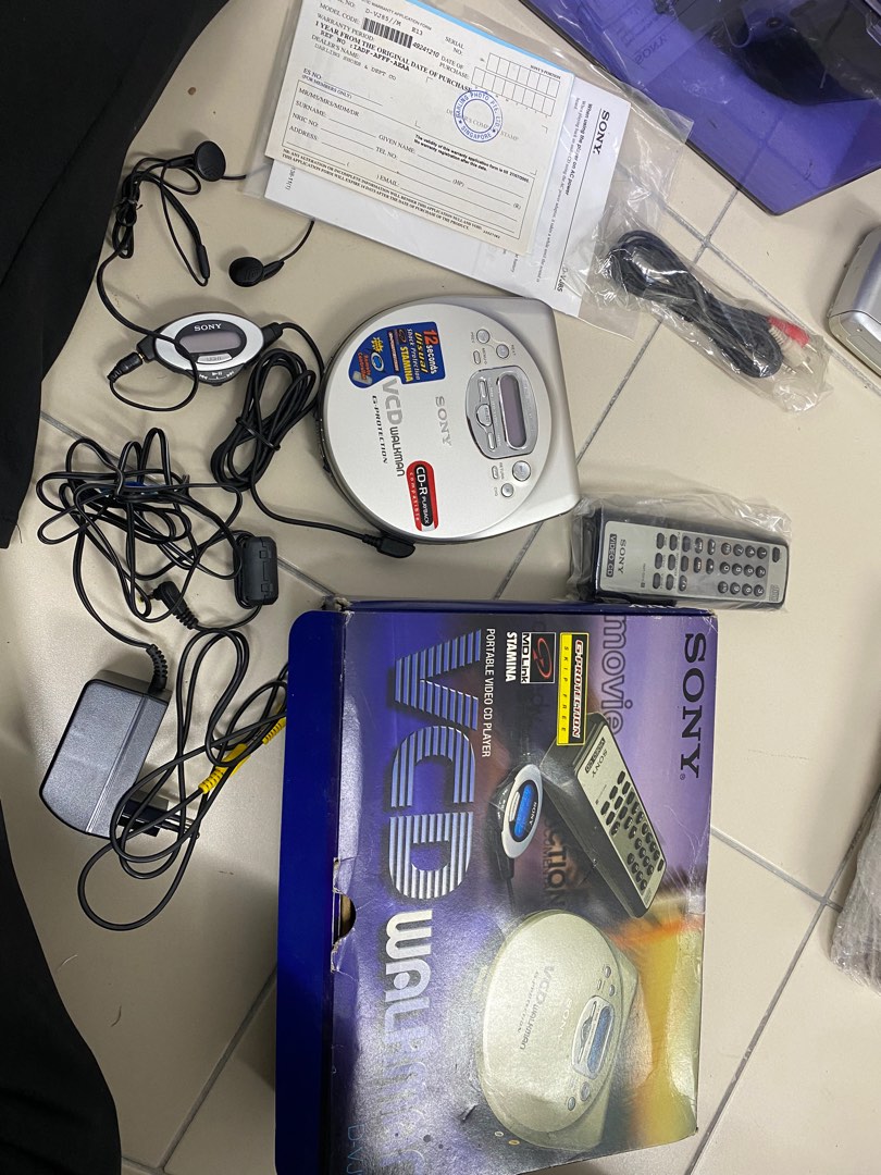 SONY VCD WALKMAN, Hobbies & Toys, Music & Media, CDs & DVDs on Carousell