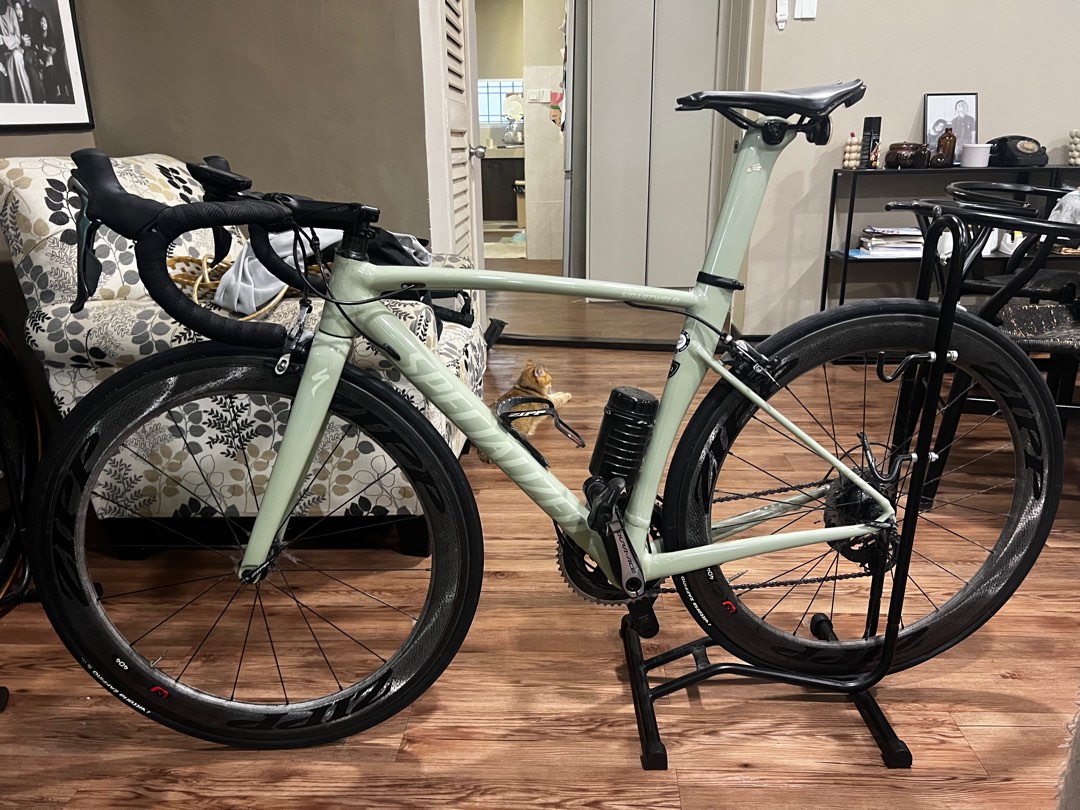 Specialized allez sprint size 52, Sports Equipment, Bicycles & Parts ...