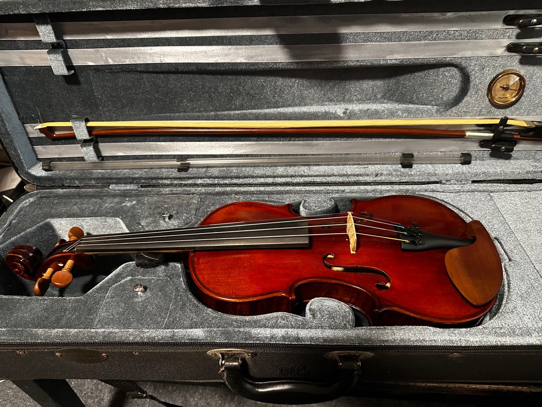 Synwin Violin 4/4 SV4001, Hobbies & Toys, Music & Media, Musical ...