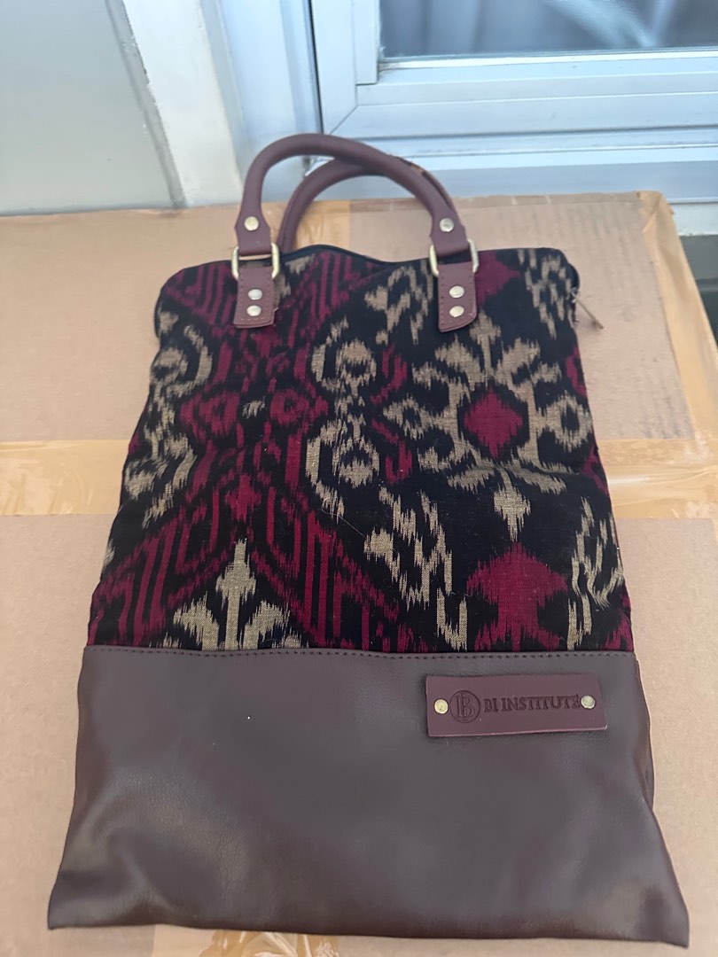 Tas Bank Indonesia, Fesyen Pria, Tas & Dompet , Tas Selempang di Carousell