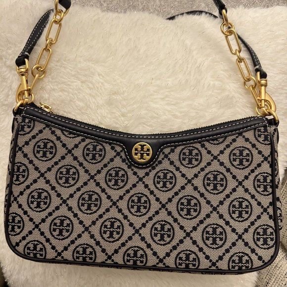 tory burch t monogram jacquard zip shoulder navy, Barang Mewah, Tas & Dompet di Carousell