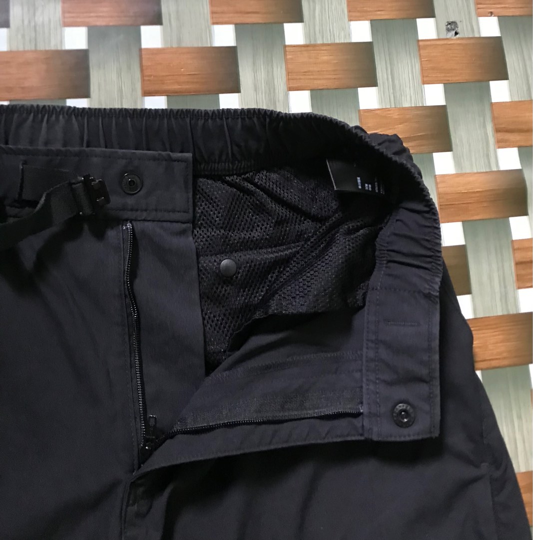 UNIQLO NYLON UTILITY GEARD 3D CUT PANTS, Men's Fashion, Activewear on ...