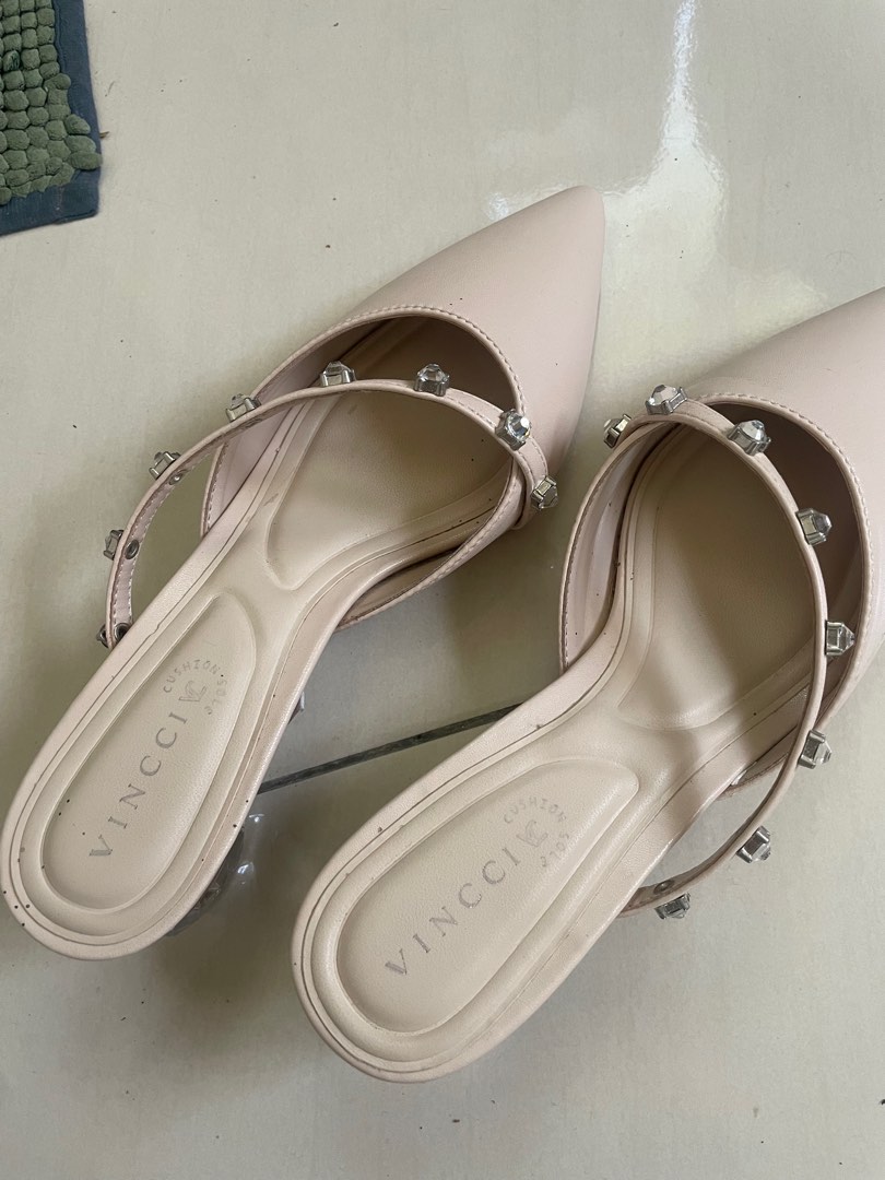 VINCCI HEELS, Women's Fashion, Footwear, Heels on Carousell