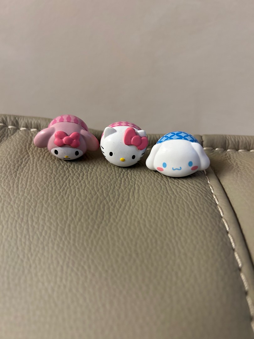 Authentic Cow play cow moo cpcm Sanrio tsum tsum tsumtsum flat lying ...