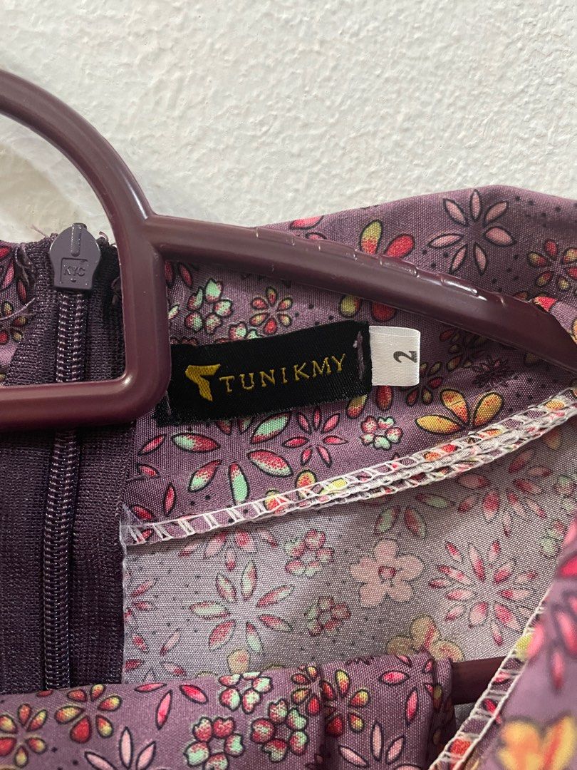 Baju kurung purple raya, Women's Fashion, Muslimah Fashion, Baju Kurung ...