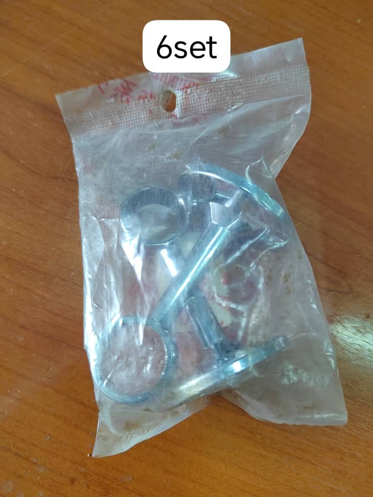 Clothes Hanger Middle Pipe Pole Bracket, Furniture & Home Living ...