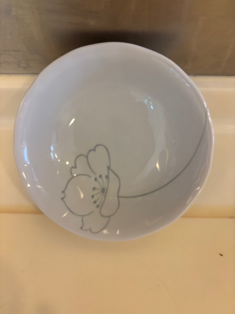 Daiso small bowls, Furniture & Home Living, Kitchenware & Tableware ...