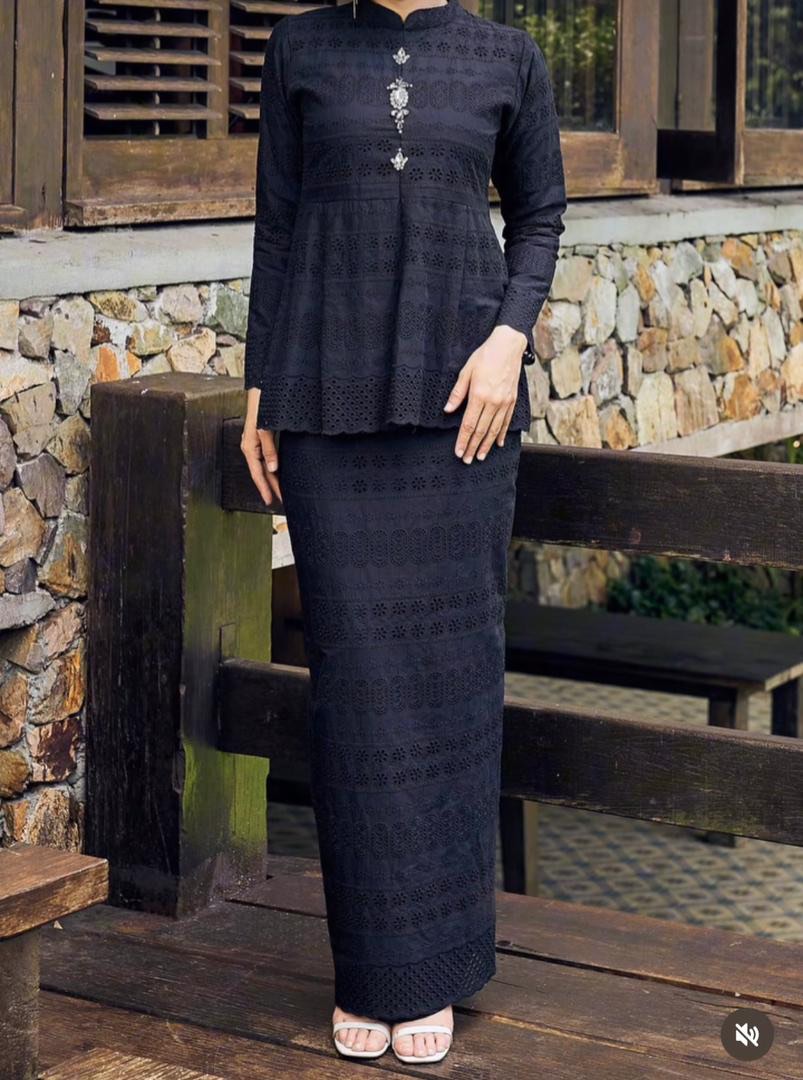 DEENARA DALPHIA KURUNG, Women's Fashion, Muslimah Fashion, Baju Kurung ...