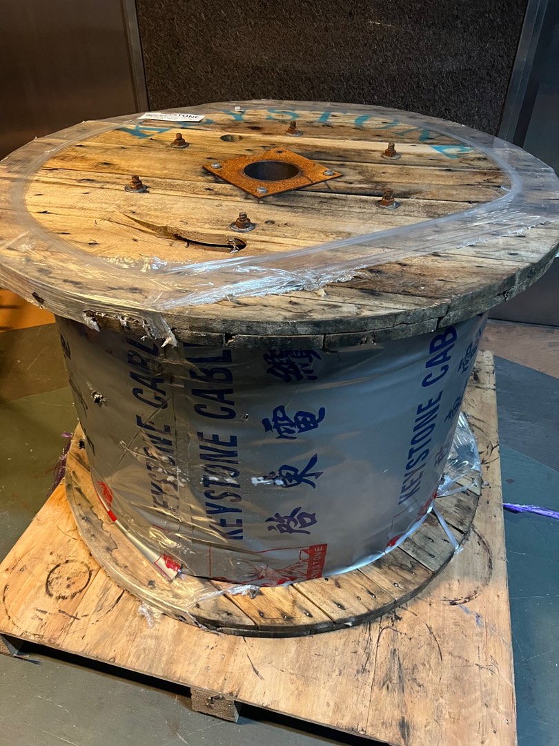 KEYSTONE 啟東電纜 4C 25mm LPCB防火, 家庭電器, 轉插器及插頭 - Carousell