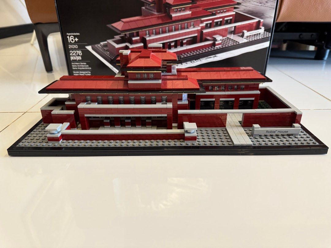 Lego 21010 Architecture Robie House (Chicago, Illinois, USA), Hobbies ...