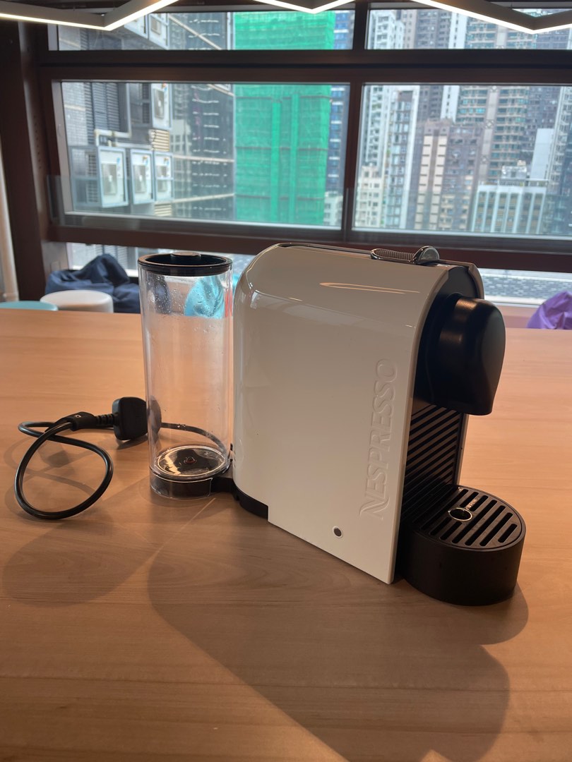 Nespresso C50 coffee machine 膠囊咖啡機, 家庭電器, 廚房電器, 咖啡機及咖啡壺 - Carousell