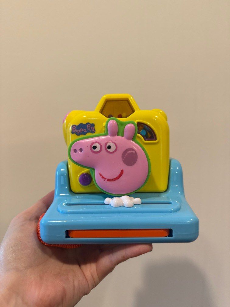 Peppa Pig Click Camera toy, Hobbies & Toys, Toys & Games on Carousell