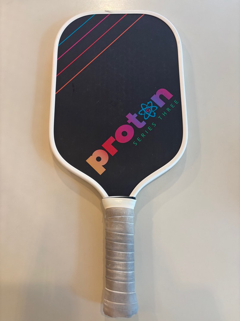 Proton Series 3 Paddle, Sports Equipment, Sports & Games, Racket & Ball ...