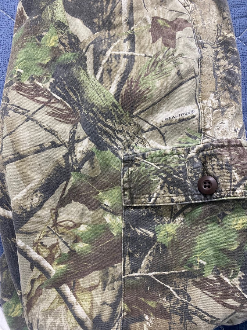Real Tree Cargo, Men's Fashion, Bottoms, Jeans on Carousell
