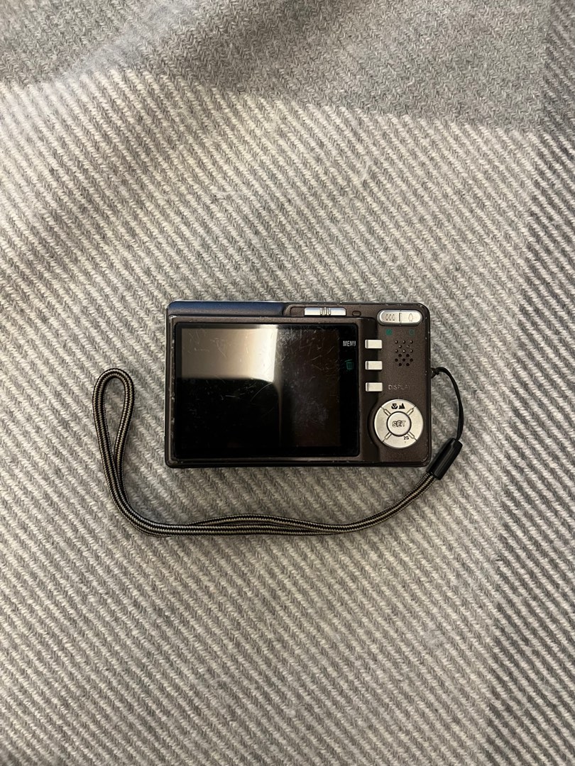 Sanyo VPC-T700 Digital Camera Digicam, Photography, Cameras on Carousell