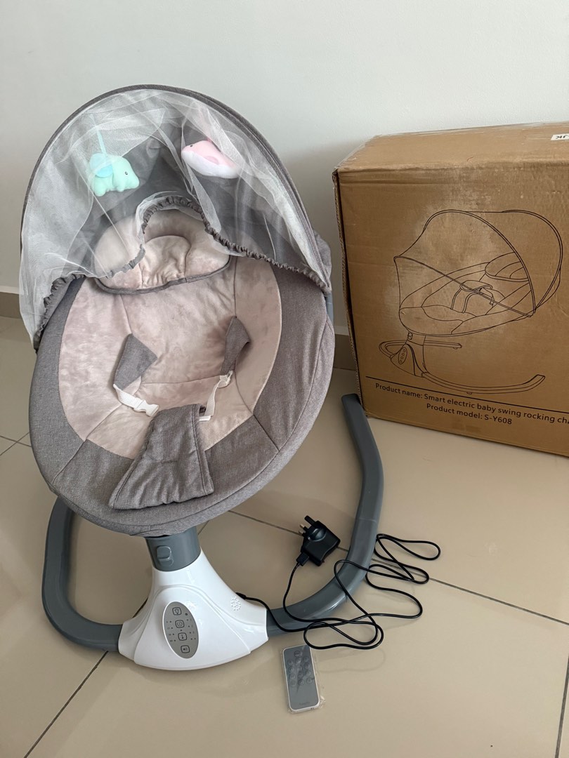 Smart electric baby swinging rocking chair/ bouncer/ rocker, Babies ...