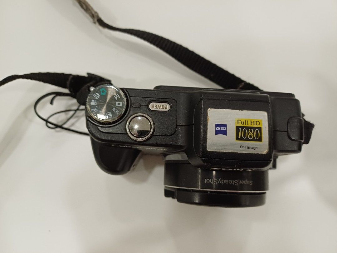 Sony cyberShot DSC-H10, Photography, Cameras on Carousell