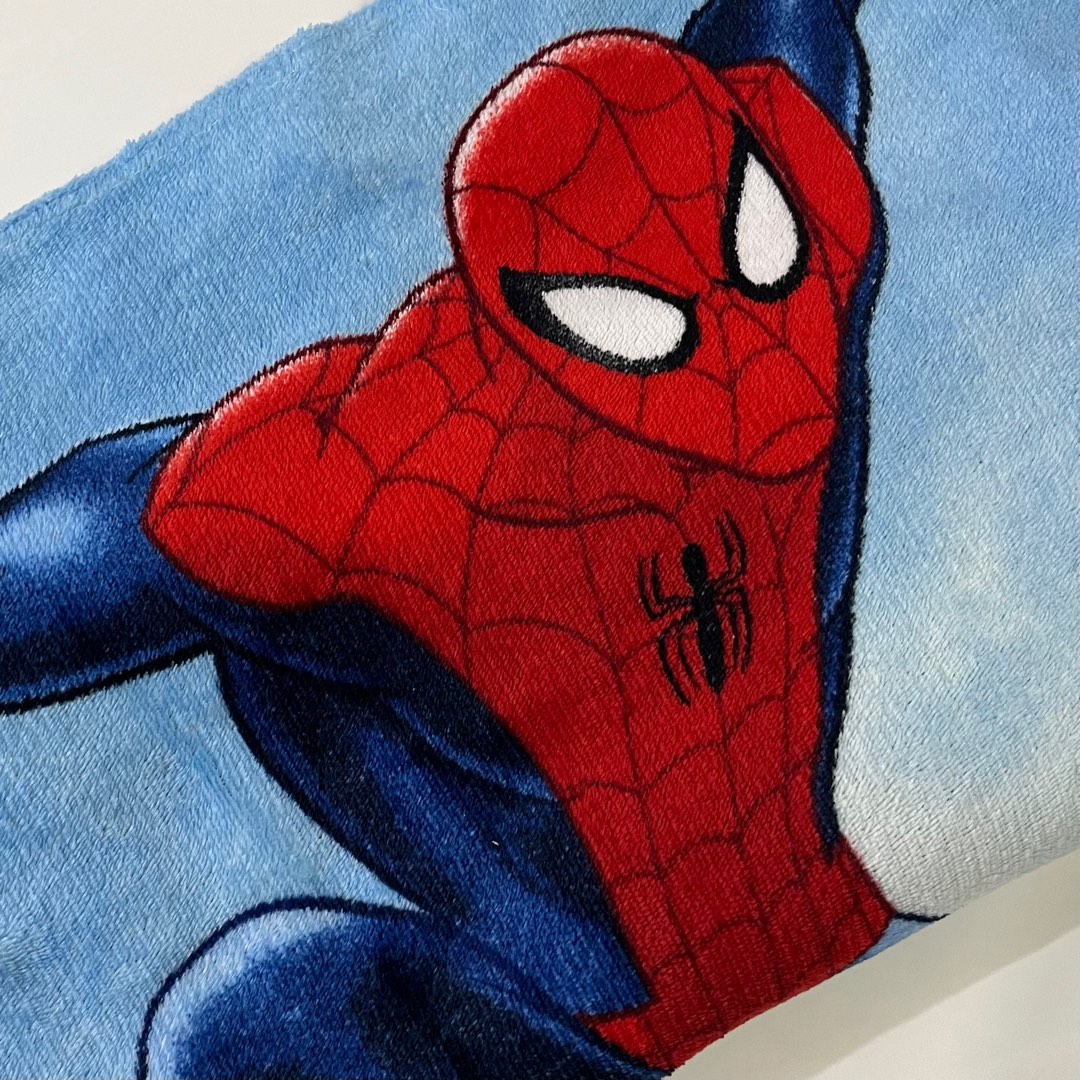 spiderman blanket, Furniture & Home Living, Bedding & Towels on Carousell