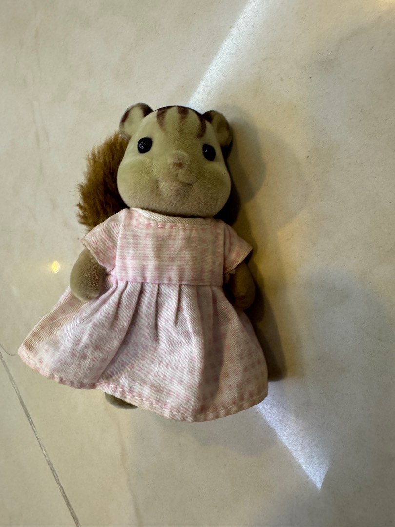 Sylvanian families calico critters squirrel, Hobbies & Toys, Toys ...