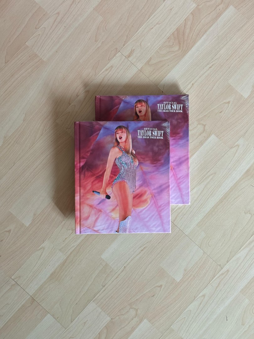 Taylor Swift BOOK TARGET limited edition, Buku & Alat Tulis, Buku di ...