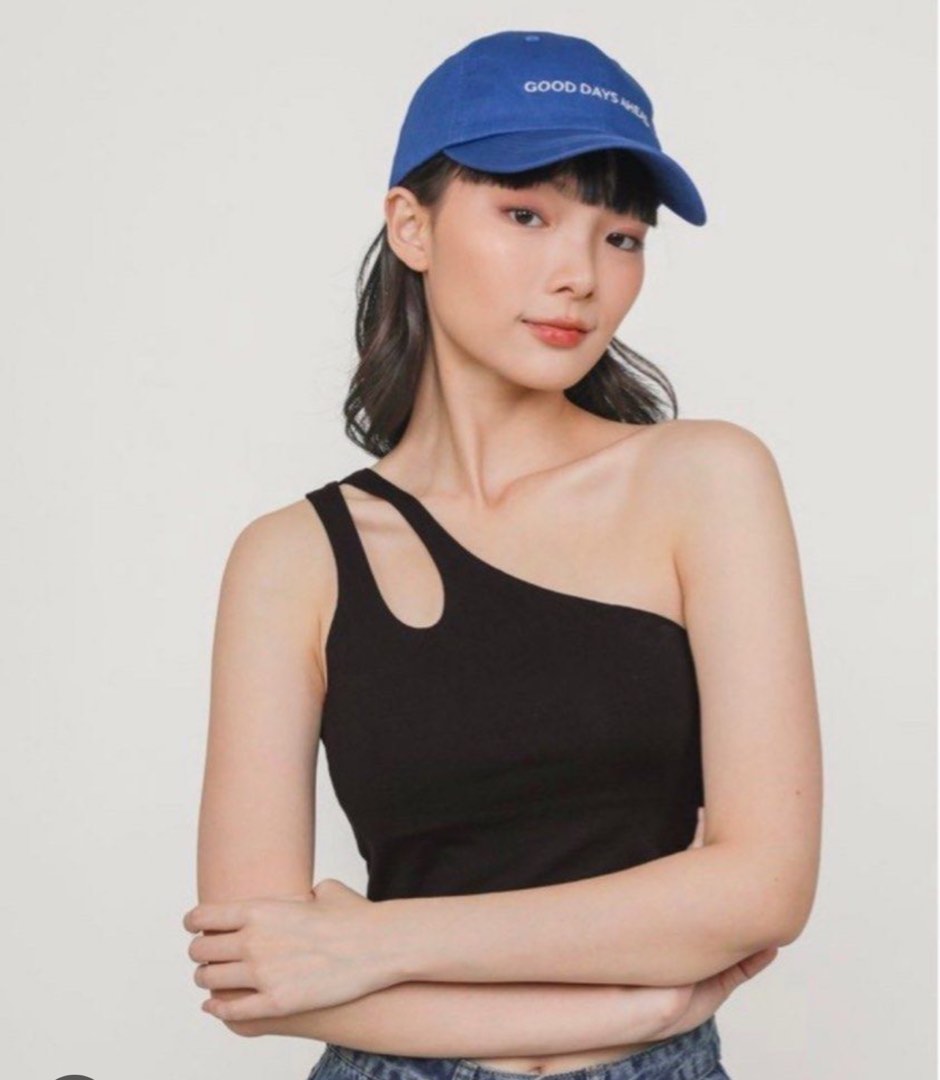 TTR jax padded toga top, Women's Fashion, Tops, Sleeveless on Carousell