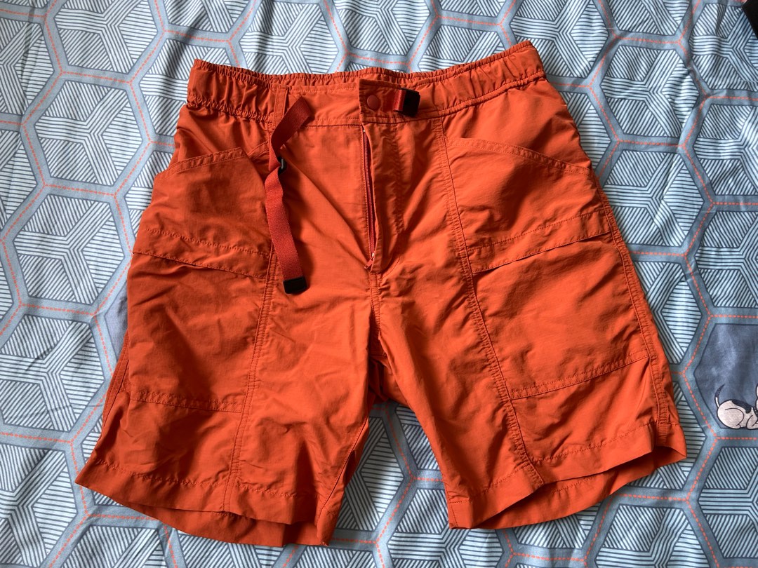 Uniqlo Berm, Men's Fashion, Bottoms, Shorts on Carousell