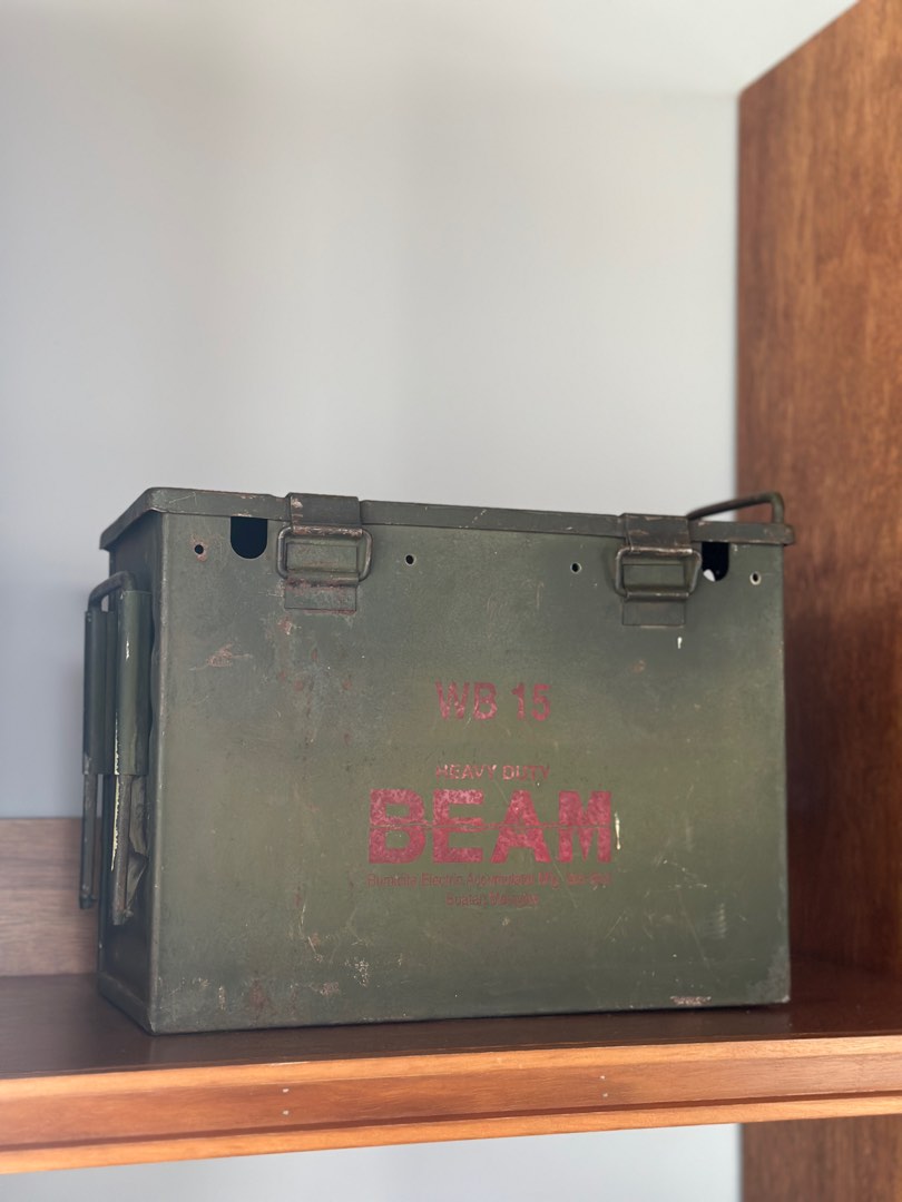 (Vintage)BEAM Heavy Duty Military Battery Box, Furniture & Home Living ...