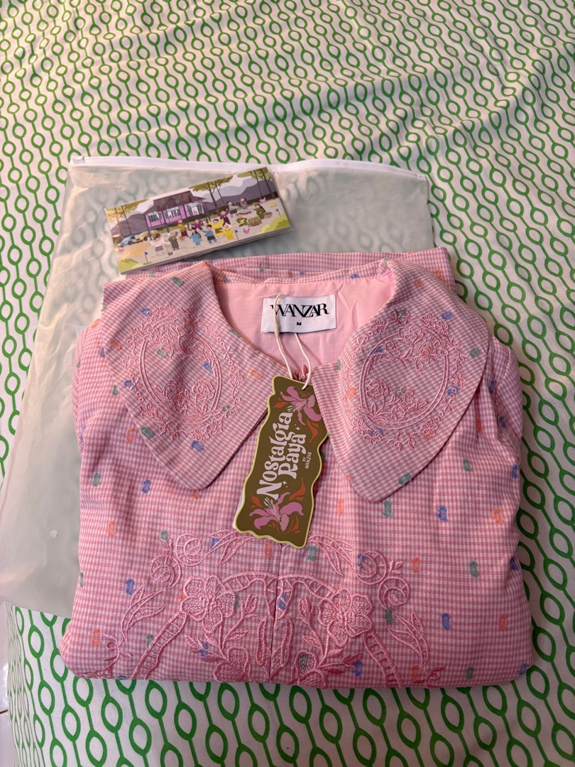 Wanzar Lenora Kurung Blush, Women's Fashion, Muslimah Fashion, Baju ...